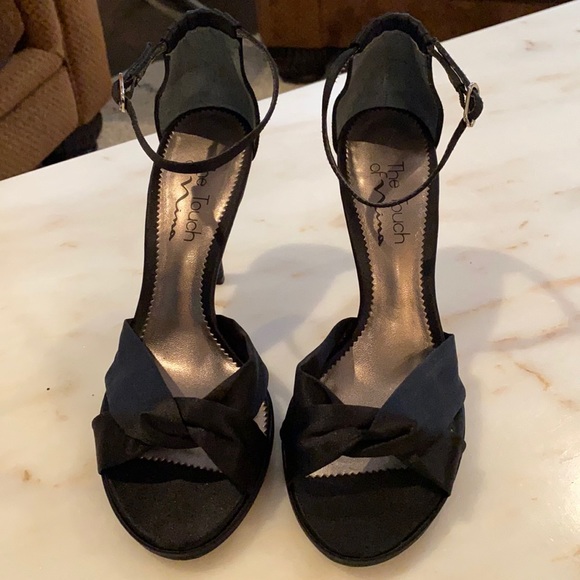 Nina | Shoes | Peep Toe Nina Open Toe Black Dress Shoes Ankle Strap ...
